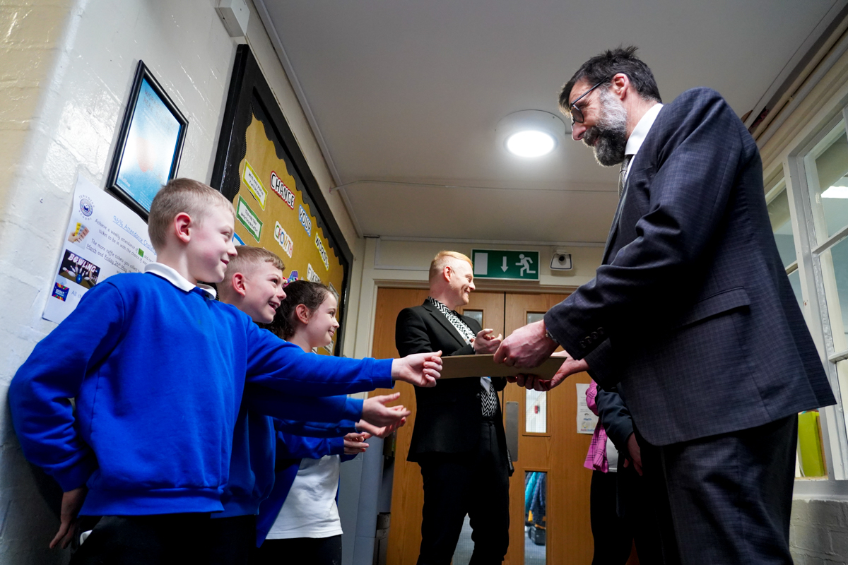 Jervoise School welcome their new ‘colourful and adventurous library ...