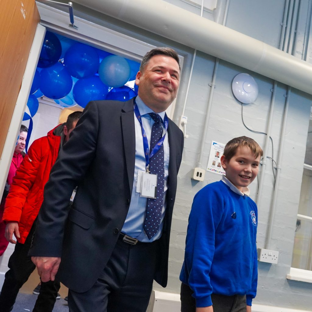Jervoise School welcome their new ‘colourful and adventurous library ...